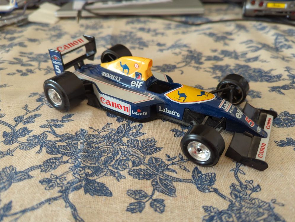 Williams FW 14 1:24 Bburago Formel 1 plus Pin | Kaufen auf Ricardo