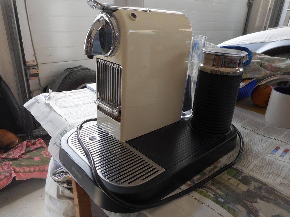 Kaffeemaschine König defekt (Defekt) in Bretzwil für CHF 1 – nur ...