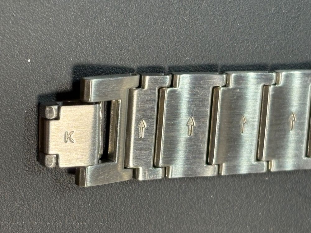 Neuwertige Swatch Uhr läuft, mit Metalband (Gebraucht) in St. Peterzell ...