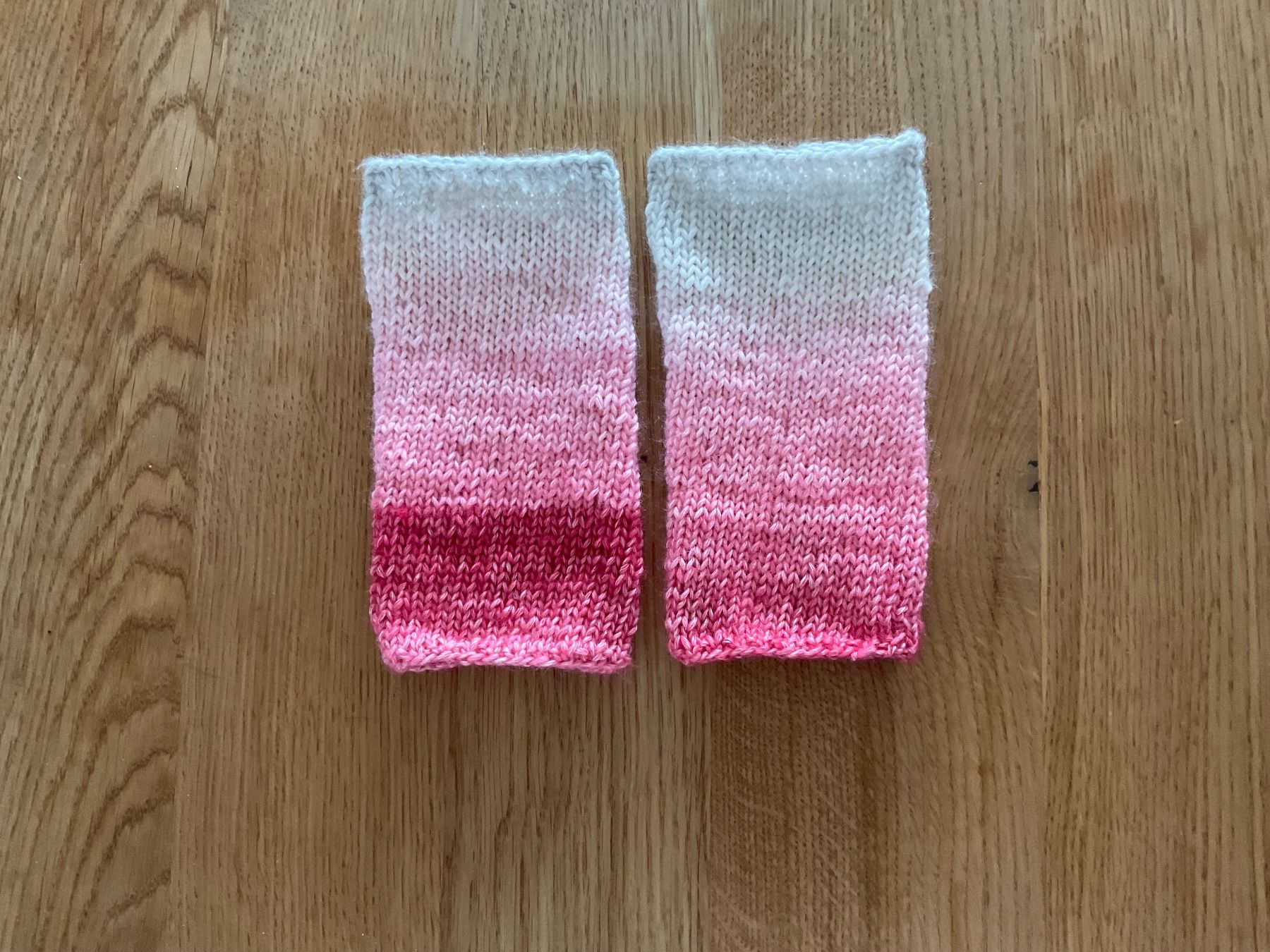 Handgestrickte Pulswärmer Amedisli Rosa- Weiss (Neu (gemäss ...