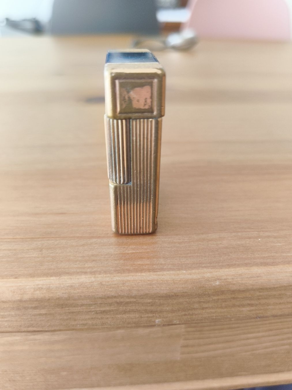 Original S.T. Dupont Feuerzeug – Ligne 2 – Gold & schwarz (Gebraucht ...