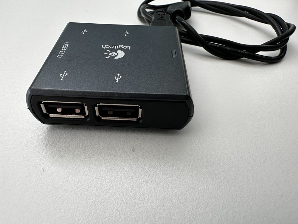 Logitech 4-Port Premium USB 2.0 Hub for Notebooks, H-UE5a (Neu (gemäss ...