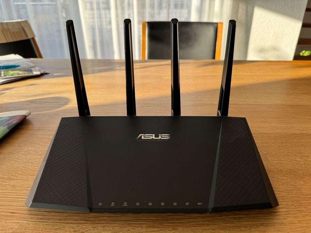 WLAN Router Asus RT-AC87U (Gebraucht) in Erlach für CHF 10 – mit ...
