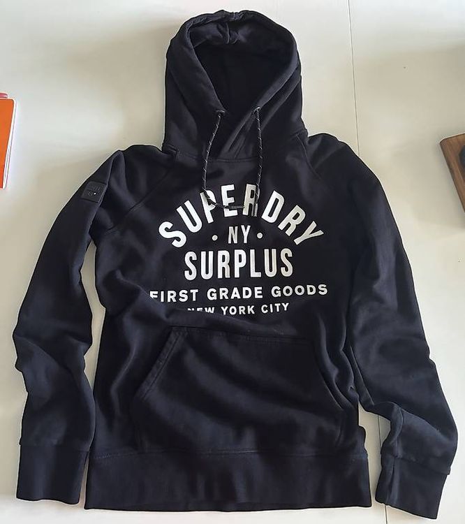 Pull Superdry taille XS 14-16 ans (Gebraucht) in Crissier für CHF 7 – mit Lieferung auf Ricardo ...