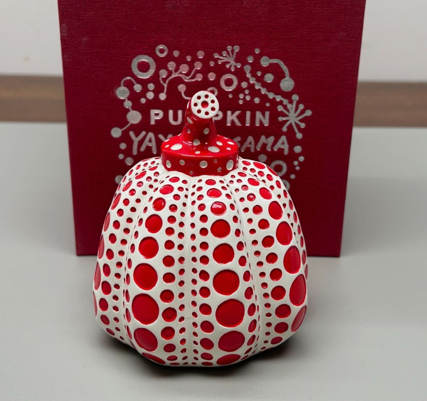 Yayoi Kusama – Yellow & Red Pumpkin, Naoshima (Set of 2) (Neu (gemäss ...