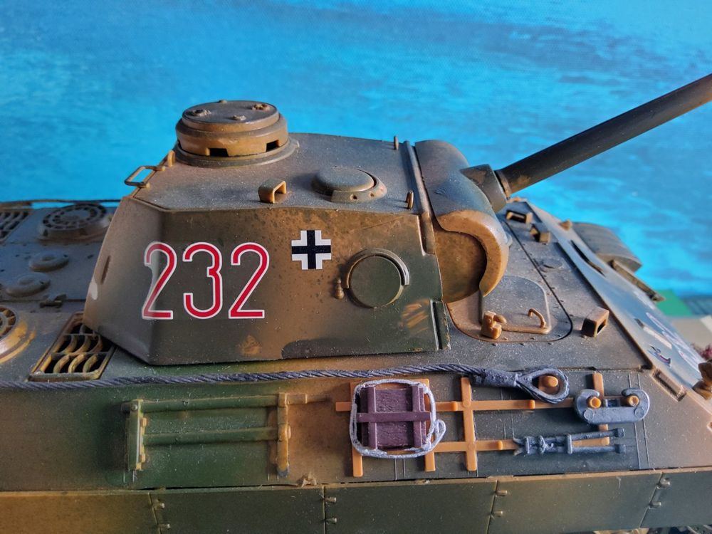 Militär Panzerkampfwagen Nr. 232 (Gebraucht) in Grüningen für CHF 31.5 ...