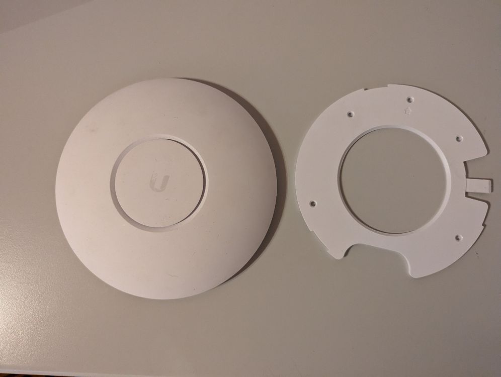 Unifi Ac Pro Access Point mit Deckenhalterung (Gebraucht) in Au TG für ...