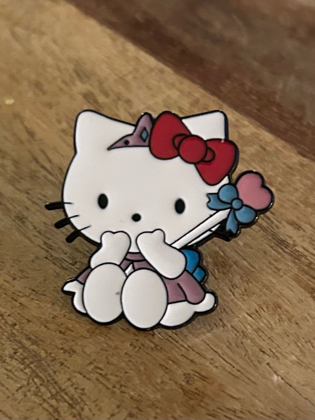 Pin Katze / Hello Kitty (Neu und originalverpackt) in Geneve für CHF 1. ...