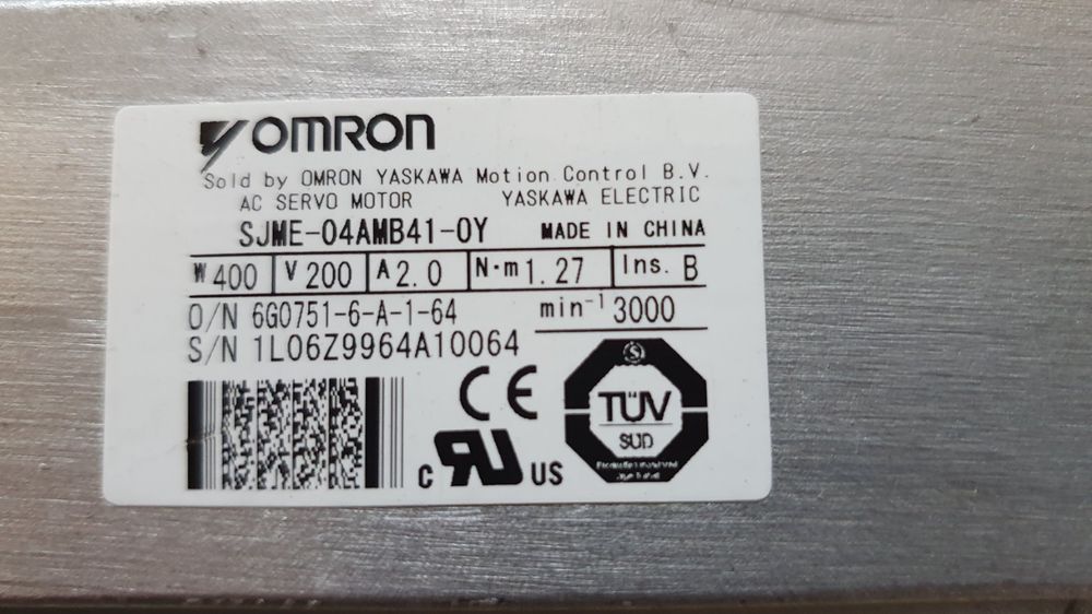 Omron Servomotor SJME-04AMB41-0Y 400W | Kaufen auf Ricardo
