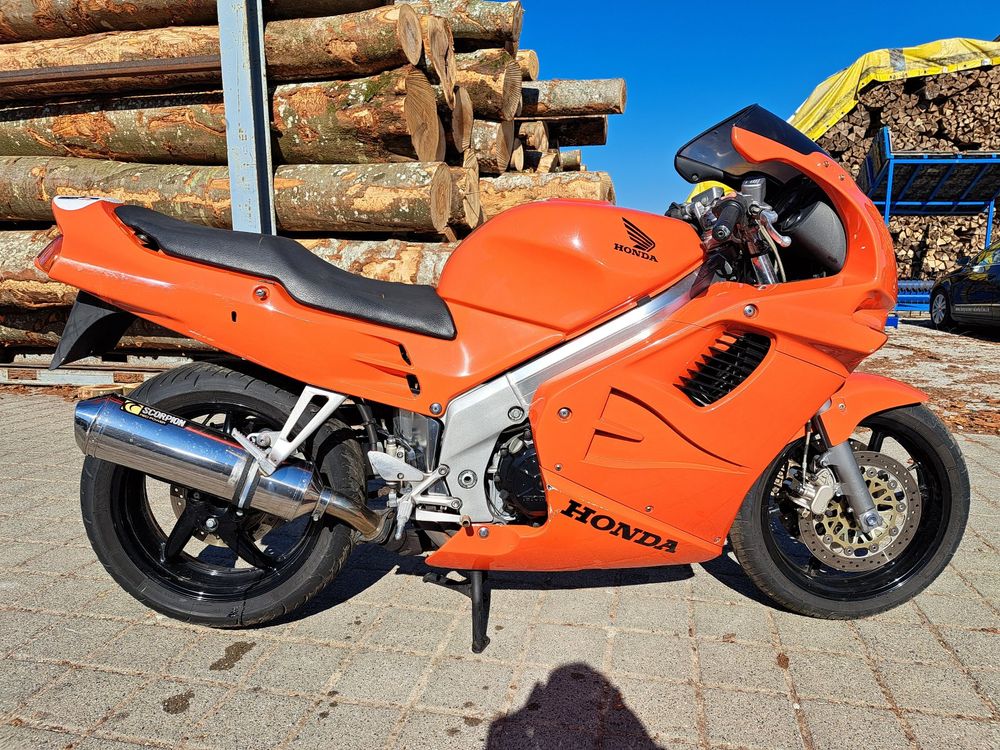 Honda VFR 750 F | Kaufen auf Ricardo