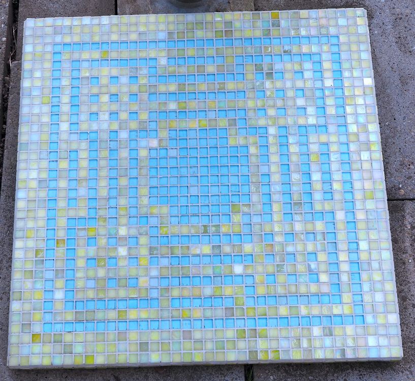 Neue witterungsbest. Tischplatte aus Glasmosaik, CH-Handarb. (Neu ...