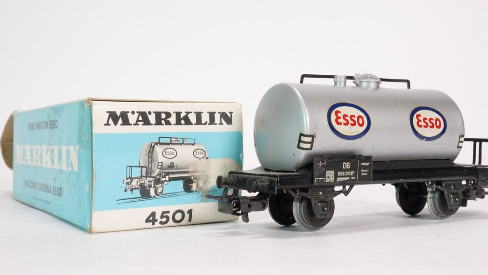 e47 Märklin 4501 DB Tankwagen Esso (Gebraucht) in Thun für CHF 6 – mit ...