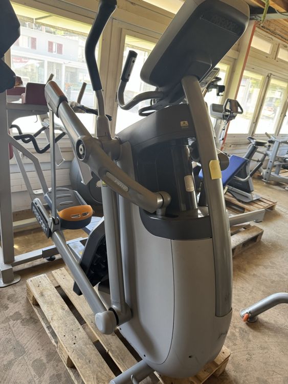 Precor AMT 100i Adaptive Motion Trainer Elliptical Cross Tra (Gebraucht ...