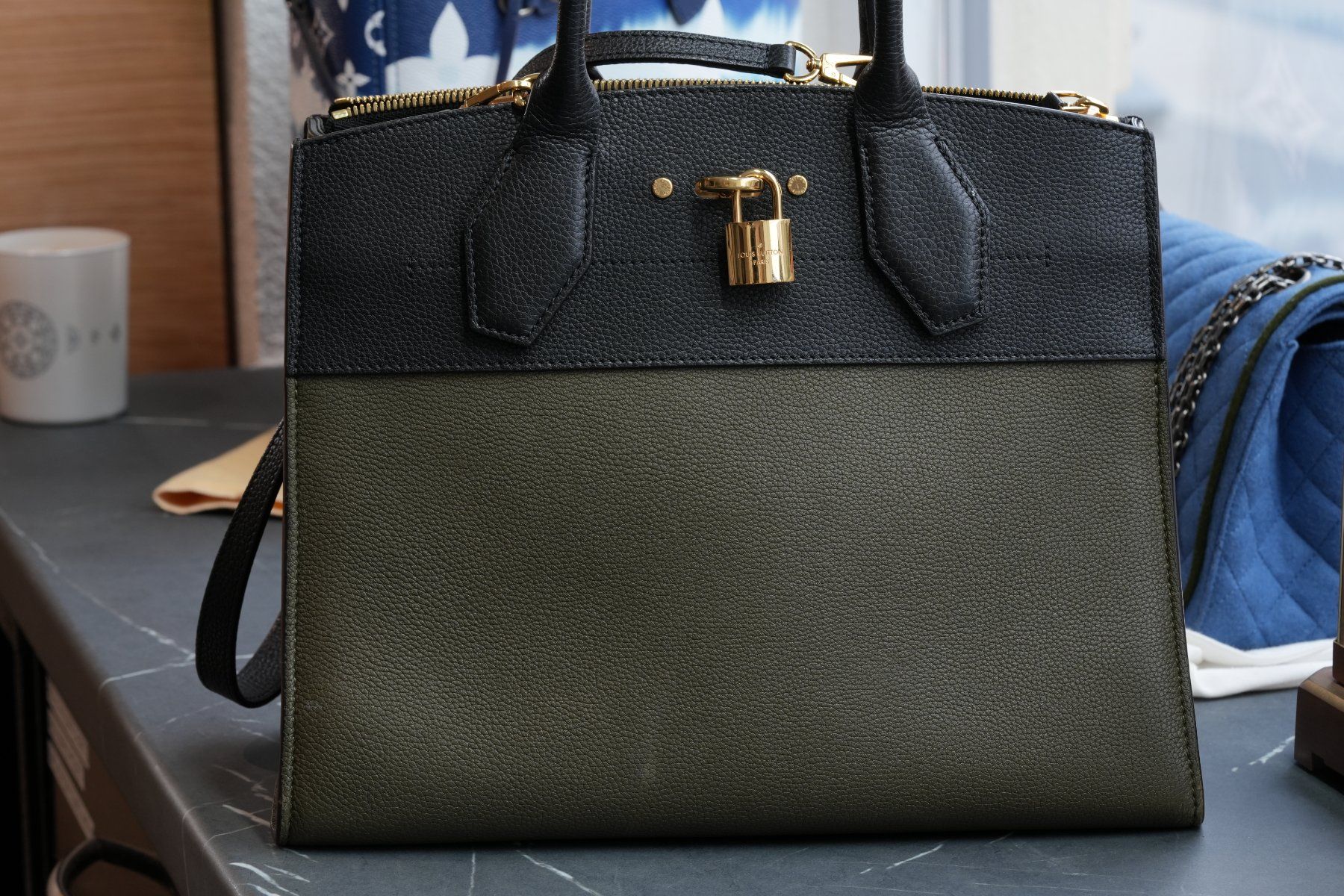 Louis Vuitton City Steamer MM Bicolore (D'occasion) à Faoug pour CHF ...