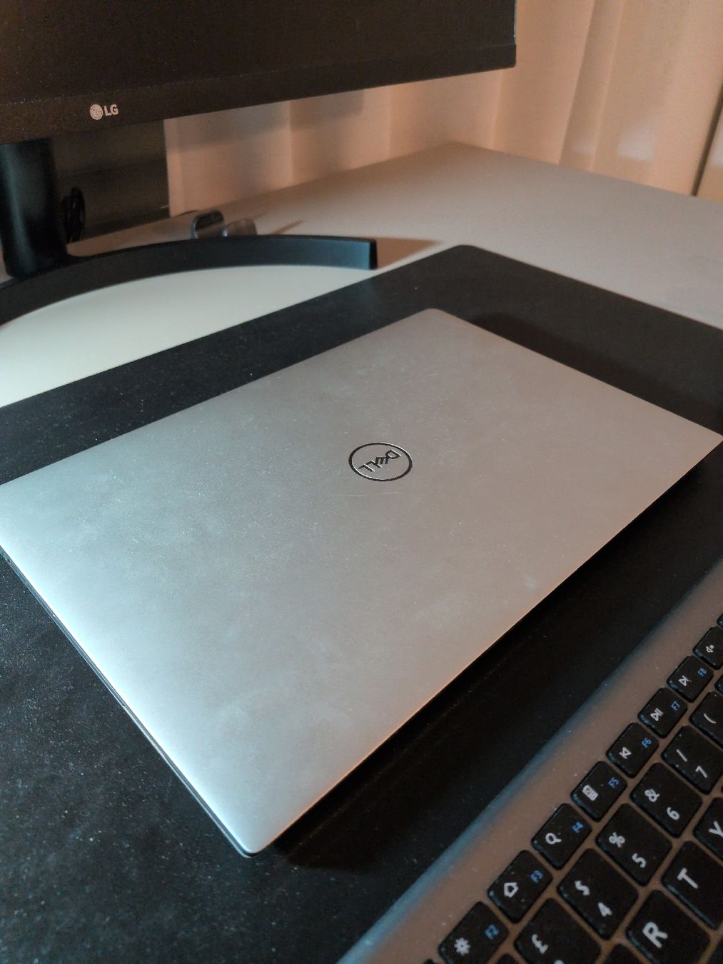 Dell XPS 13 Laptop 9370 - i7 Processor, 16GB RAM, Excellent! (Gebraucht ...