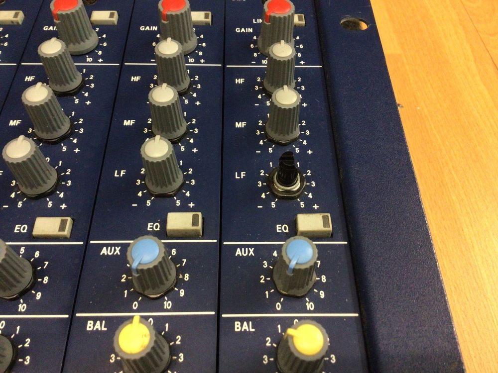 SOUNDCRAFT D-Mix 1000 DJ-Mixer Ikone (Defekt) in Au SG für CHF 102 ...