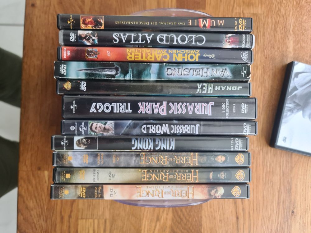 10 DVDs: Herr der Ringe, King Kong, Jurassic Park uvm. | Kaufen auf Ricardo