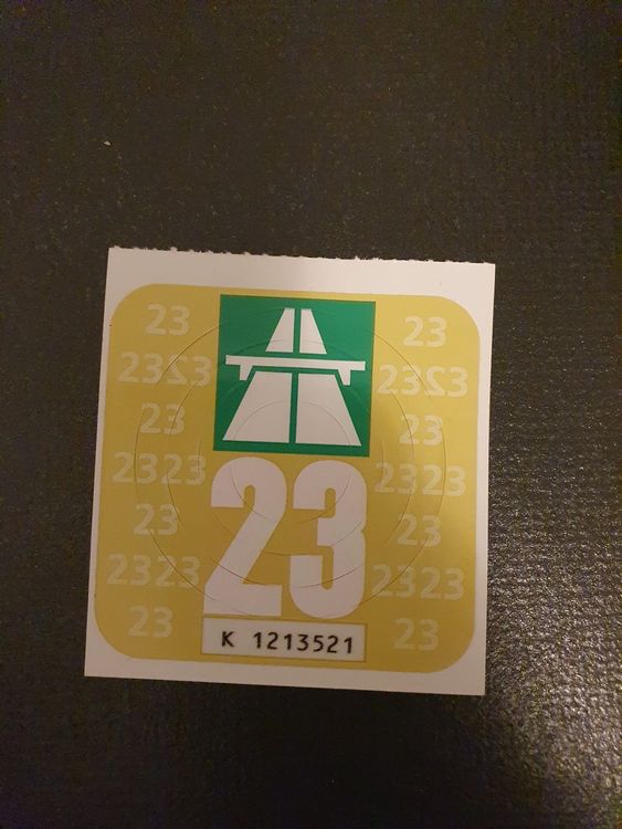 Autobahnvignette 2023 (Neu und originalverpackt) in Hinwil für CHF 37 – mit Lieferung auf ...