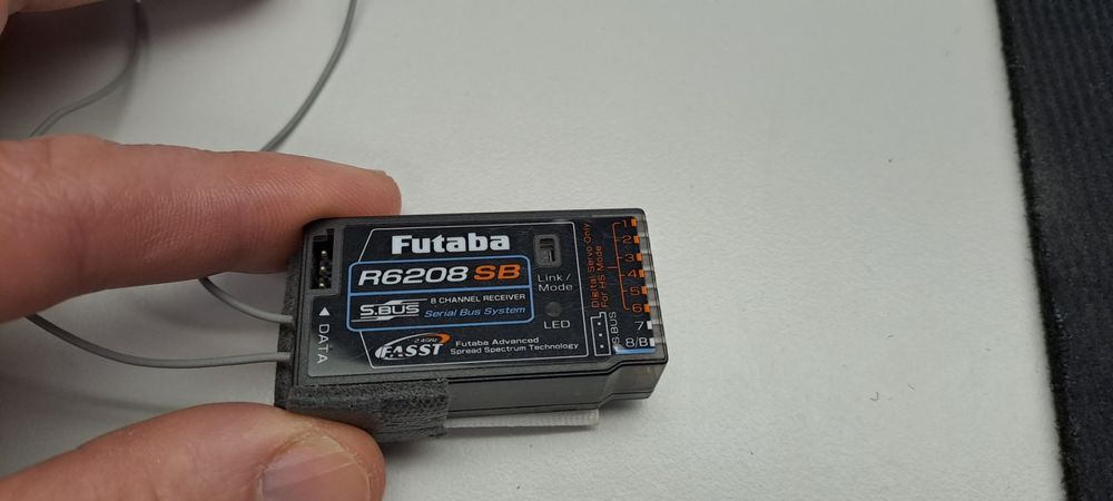 Empfänger Futaba R6208 SB FASST S.BUS | Kaufen auf Ricardo