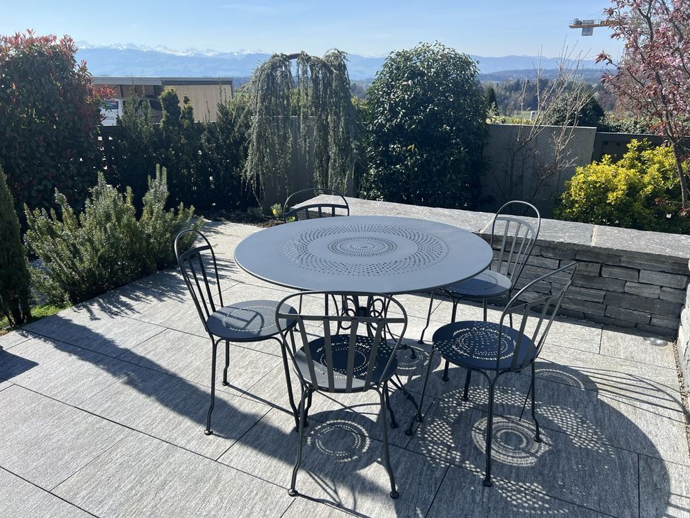 Fermob Gartenmöbel Set, 5 Stühle, 1 Tisch, Metall, anthrazit (Gebraucht ...