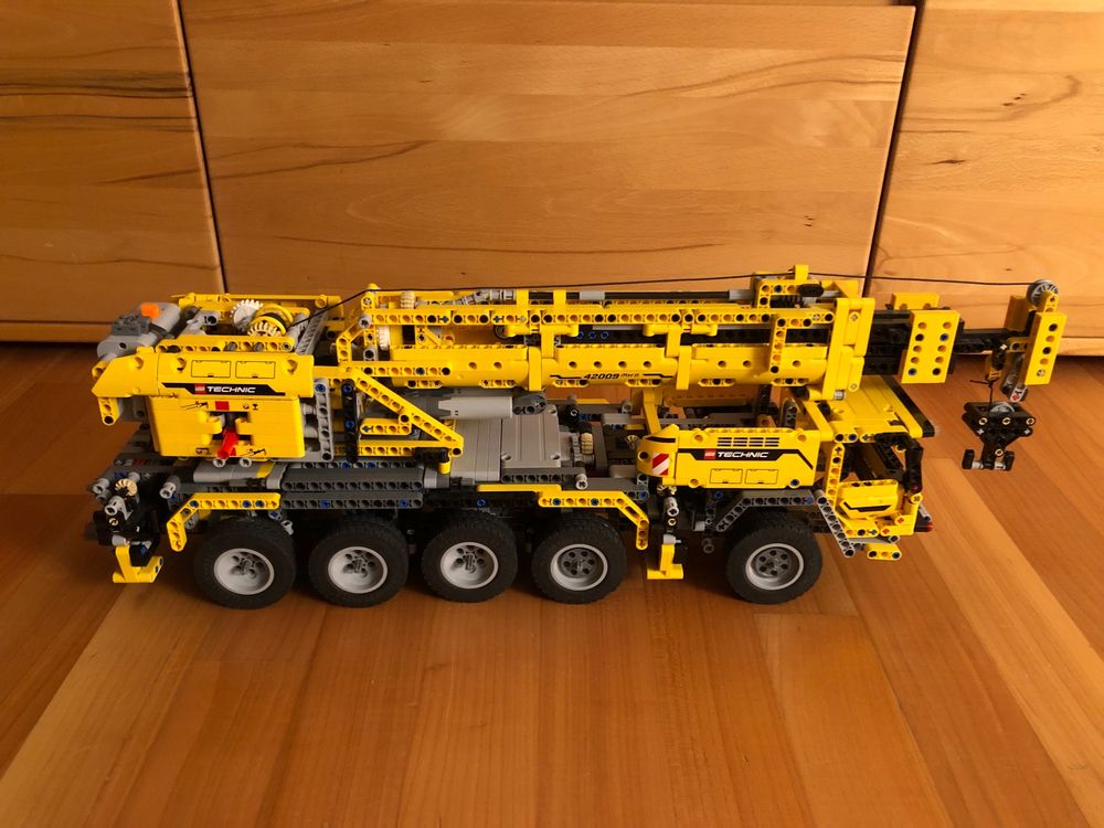 LEGO Technic Mobiler Schwerlastkran 42009 (Gebraucht) in Steffisburg ...