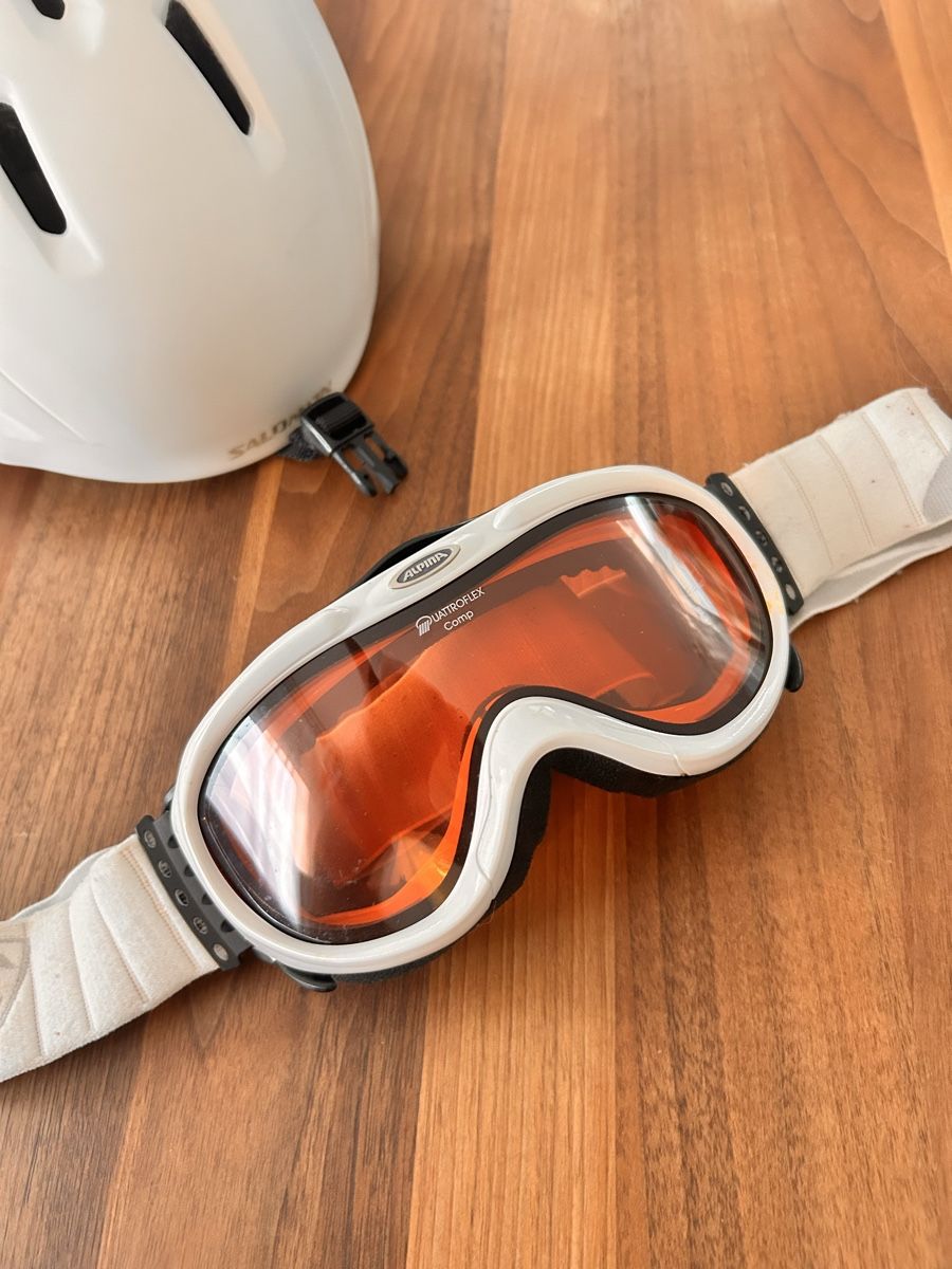 Salomon Skihelm mit Brille, Grösse S (55-56 cm) - Top Zustan (Gebraucht ...