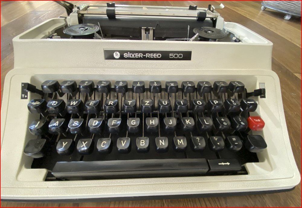 Schreibmaschine Silver-Reed 500 (Gebraucht) in Thun für CHF 15 – mit ...