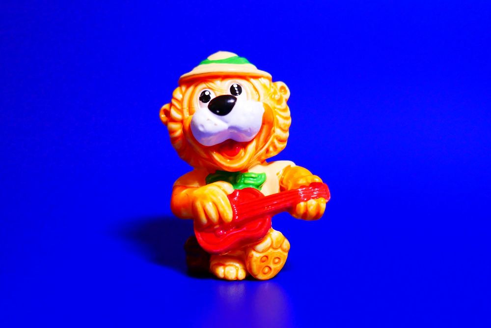 Figurine Leo Ventura - Simon Strummer - Kinder Ferrero 1993 (D'occasion ...