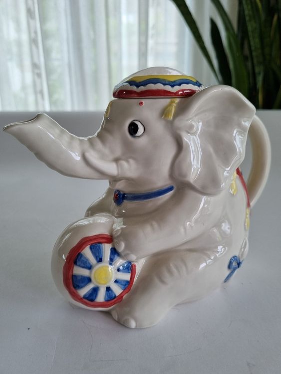 Mary Ann Baker Teekanne, Elefant mit Ball Zirkus, Top! (Gebraucht) in ...