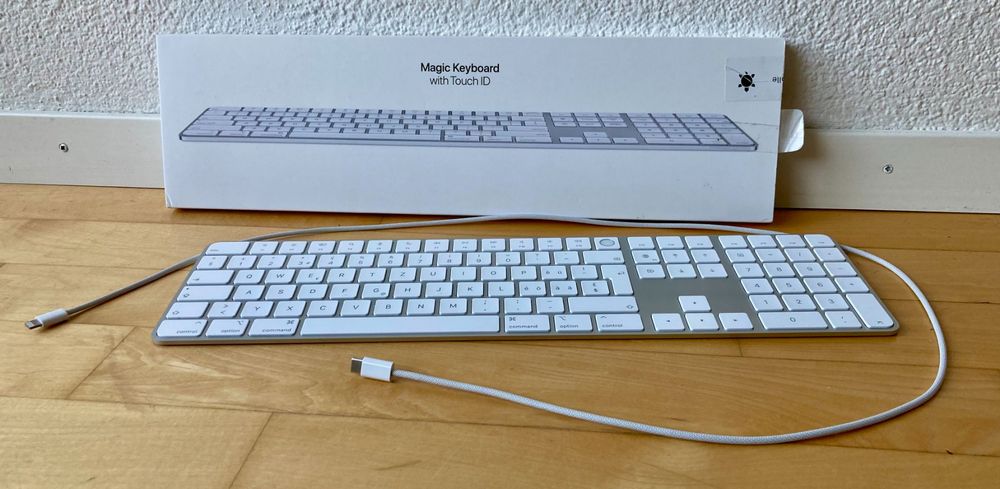 Apple Magic Keyboard, Touch ID, num. Zahlenblock, CH-D (Gebraucht) in ...