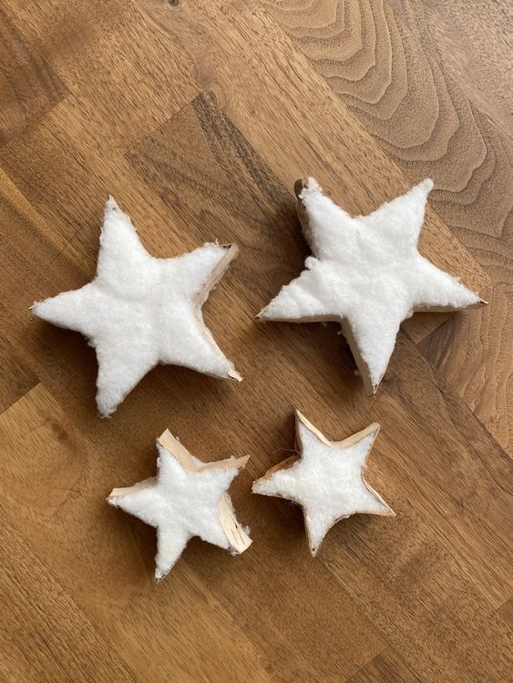 Vier Sterne, Holz/Stoff (Gebraucht) in Aadorf für CHF 1 – mit Lieferung ...