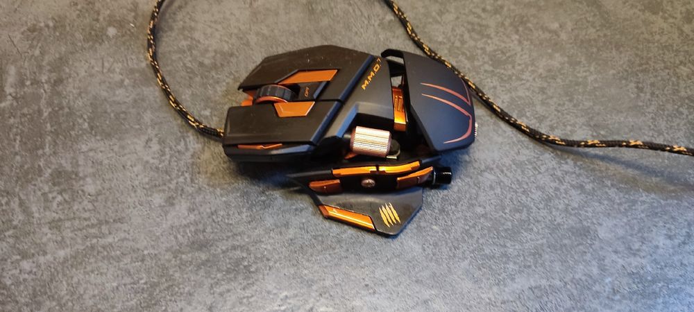 Mad Catz M.M.O.7 Gaming Maus | Kaufen auf Ricardo