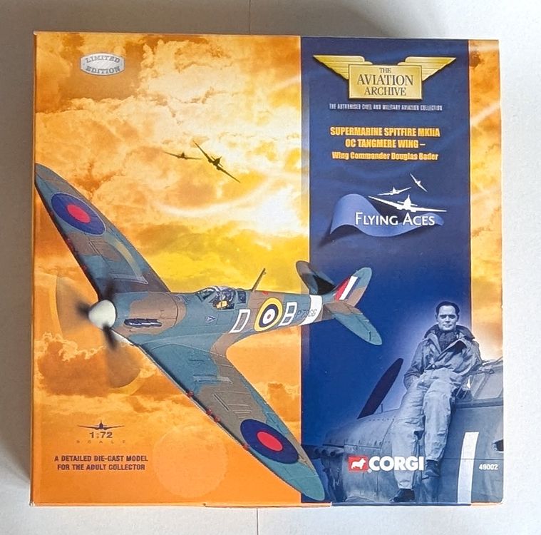 Corgi Supermarine Spitfire MKIIA Modellflugzeug 1/72 (Neu (gemäss ...