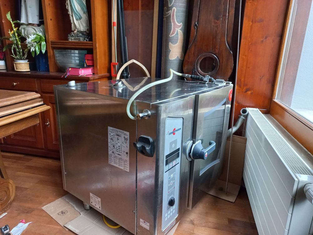 Combi four vapeur Convotherm 7 niveaux (Gebraucht) in Lavey-Village für CHF 50 – nur Abholung ...