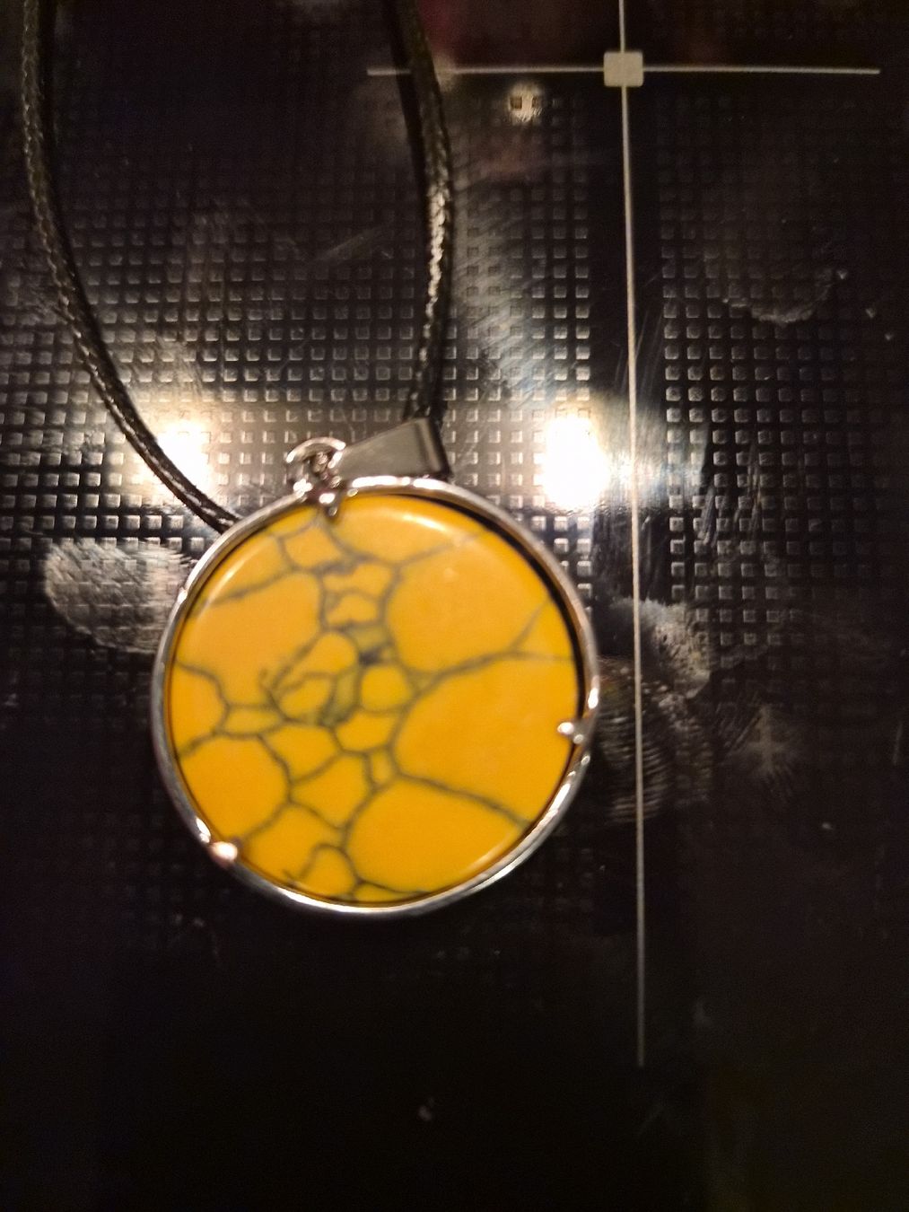 collier arbre (Neuf (Voir description)) à Senèdes pour CHF 1 – avec ...