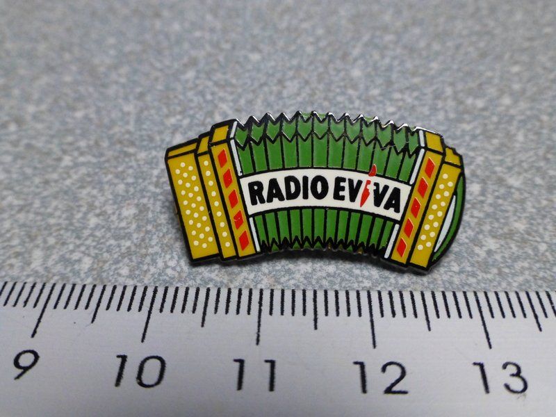 PIN PINS MUSIK Handorgel Eviva (D'occasion) à Gränichen pour CHF 1 – avec livraison | Acheter ...