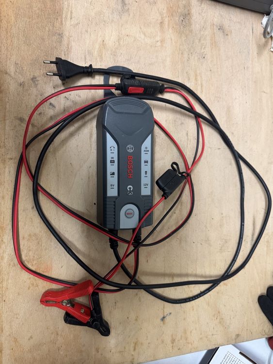 Bosch C3 Batterieladegerät 6V & 12V (Gebraucht) in Wabern für CHF 30 ...