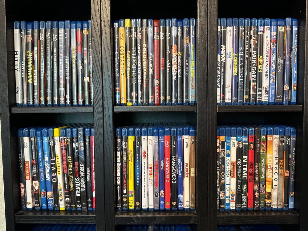 Blu-Ray Sammlung ink. Regal (Gebraucht) in Jona für CHF 266 – nur ...
