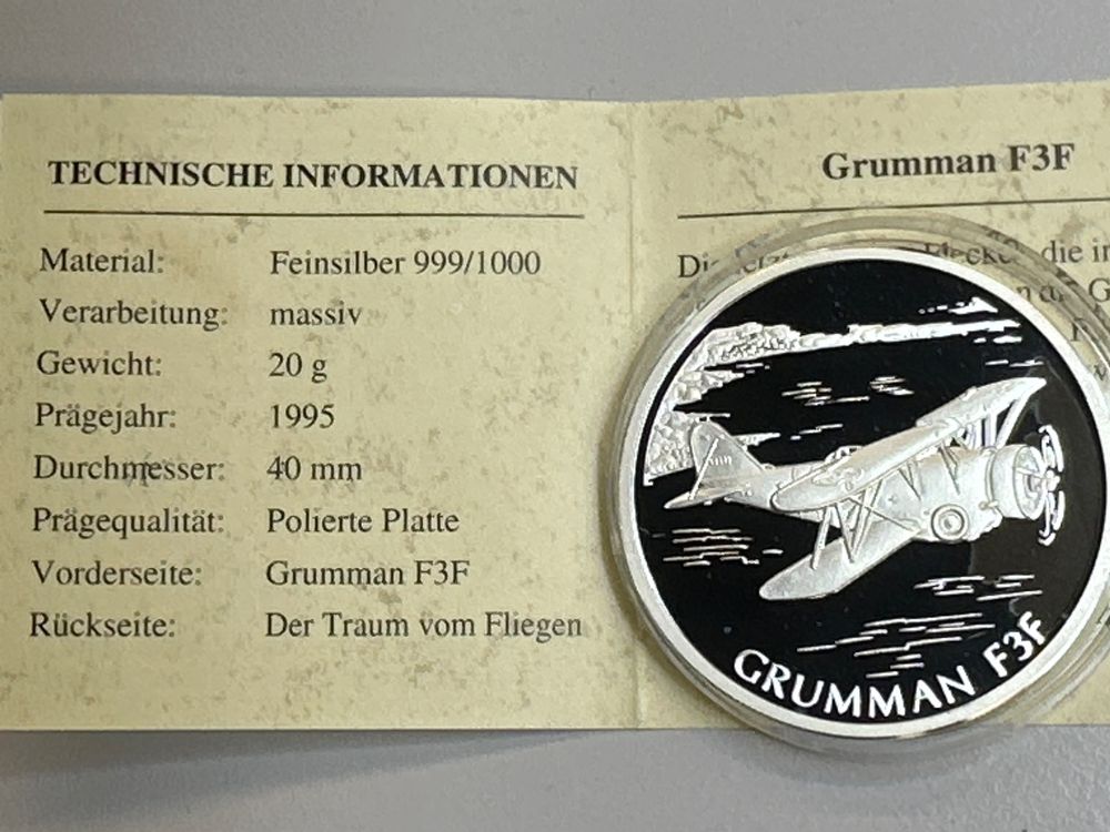 Medaille Silber 999 20g der Traum vom Fliegen Grumman F3F (Neu und originalverpackt) in Herisau ...