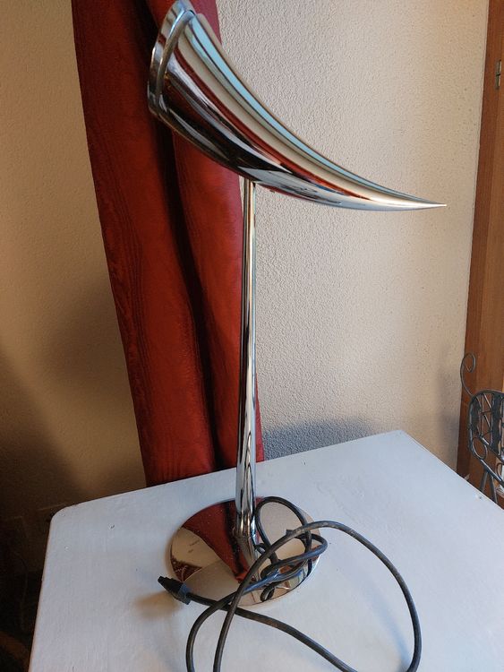 Philippe Starck Flos Ara 1988 Tischlampe (Defekt) in Marly für CHF 140 ...