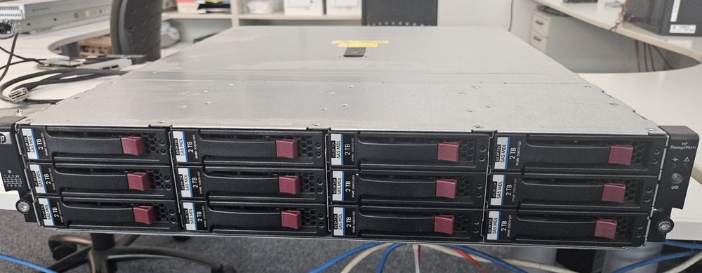 HP StorageWorks D2600 (12 Bay, 12x2TB SAS) inkl. P411 (Gebraucht) in Wettingen für CHF 84 – nur ...