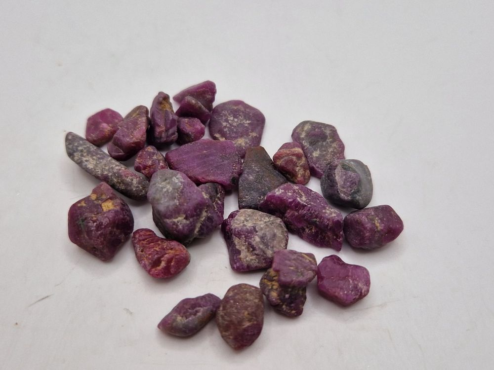 Rubin roh Lot total 100ct. (Neu und originalverpackt) in Winterthur für ...