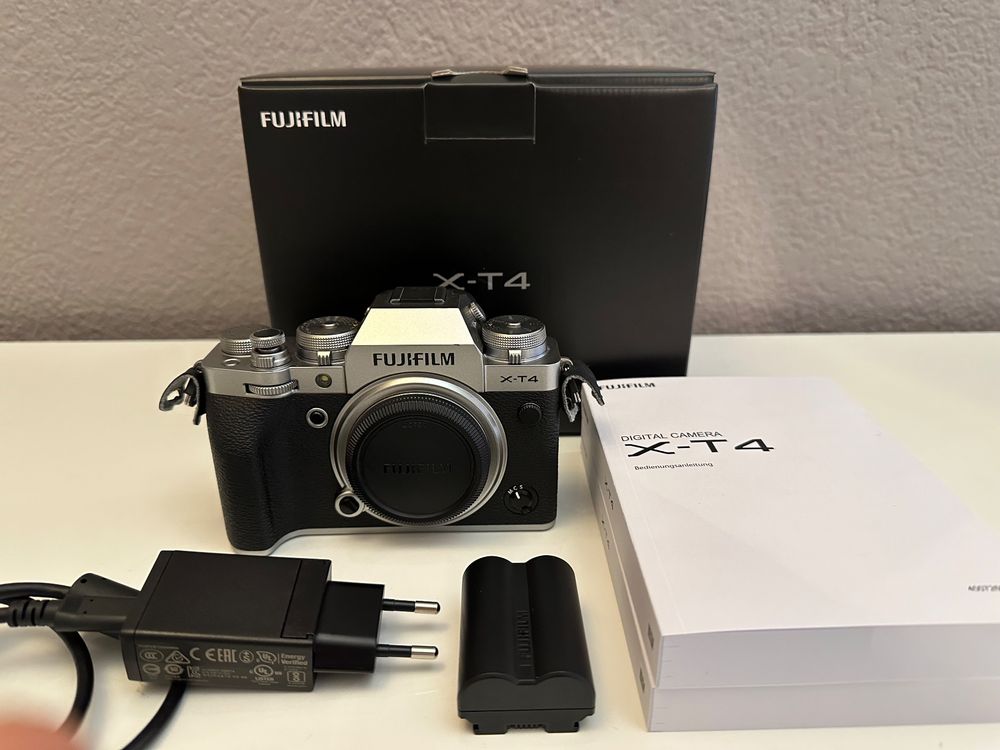 Fujifilm XT4 (Gebraucht) in Zürich für CHF 860 – mit Lieferung auf Ricardo kaufen