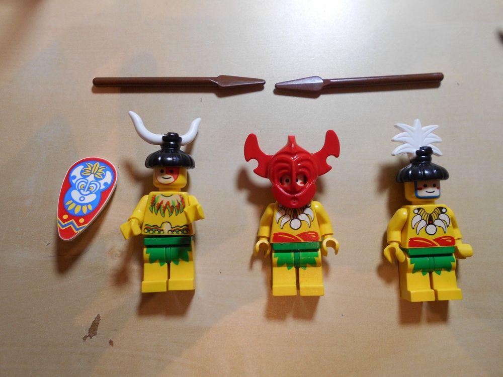 LEGO Figuren Insulaner ( 996 ) (Gebraucht) in Niederuzwil für CHF 11 ...