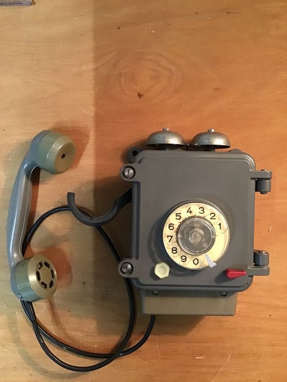 Telefon Wandstation Mod. PTT 1950, für Feuchträume | Kaufen auf Ricardo
