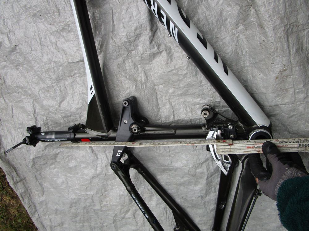 Alu Fully CANYON NERVE Rahmen Gr M f.26" 3142g (Gebraucht) in Ottikon für CHF 70 – mit Lieferung ...