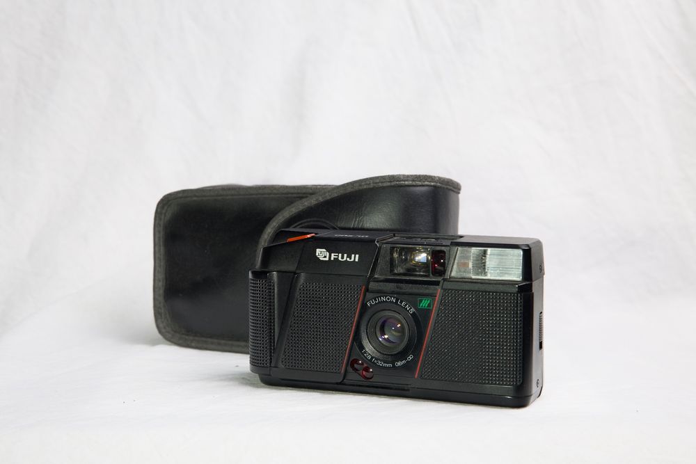 Fuji DL-200 point and shoot Analogkamera (Gebraucht) in Altendorf für CHF 23 – mit Lieferung auf ...