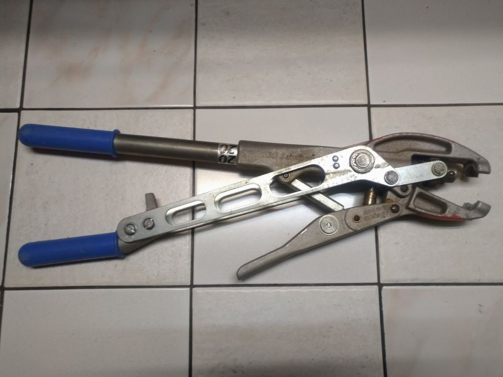 Sanipex Zange grösse 20 (Gebraucht) in Buckten für CHF 130 – mit ...