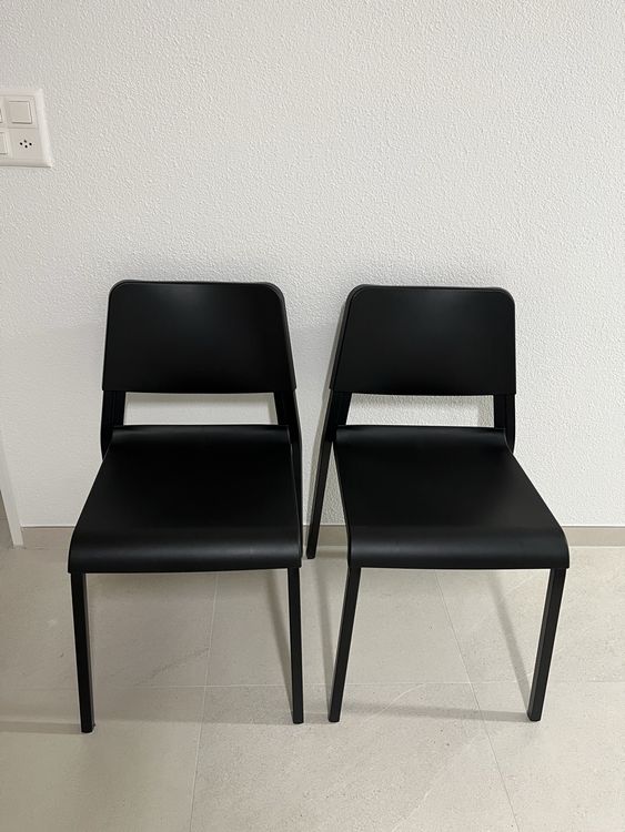 2x IKEA TEODORES Stuhl Kunststoff Schwarz Metall Stühle (Gebraucht) in ...