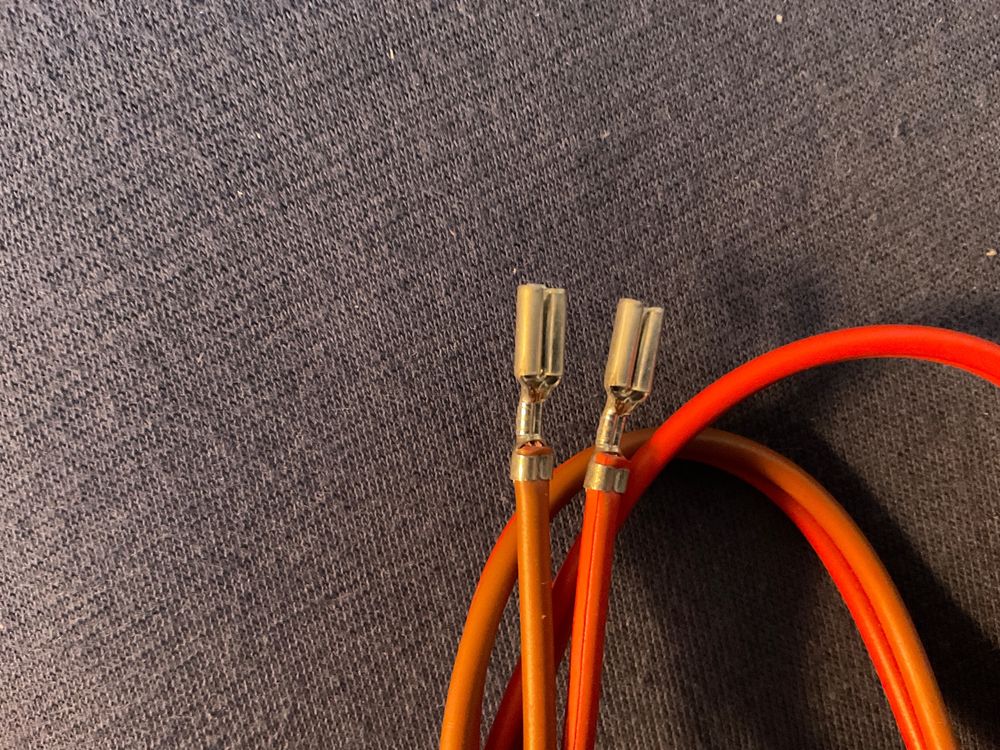 74040 Anschlusskabel f. C-Gleise rot/braun, CS Stecker 1.0m | Kaufen ...